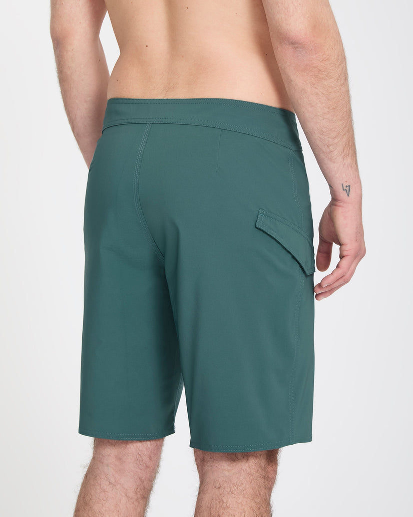 Lido Solid Mod 20" Boardshort - Rifle Green - Men - Volcom EU – Volcom ...