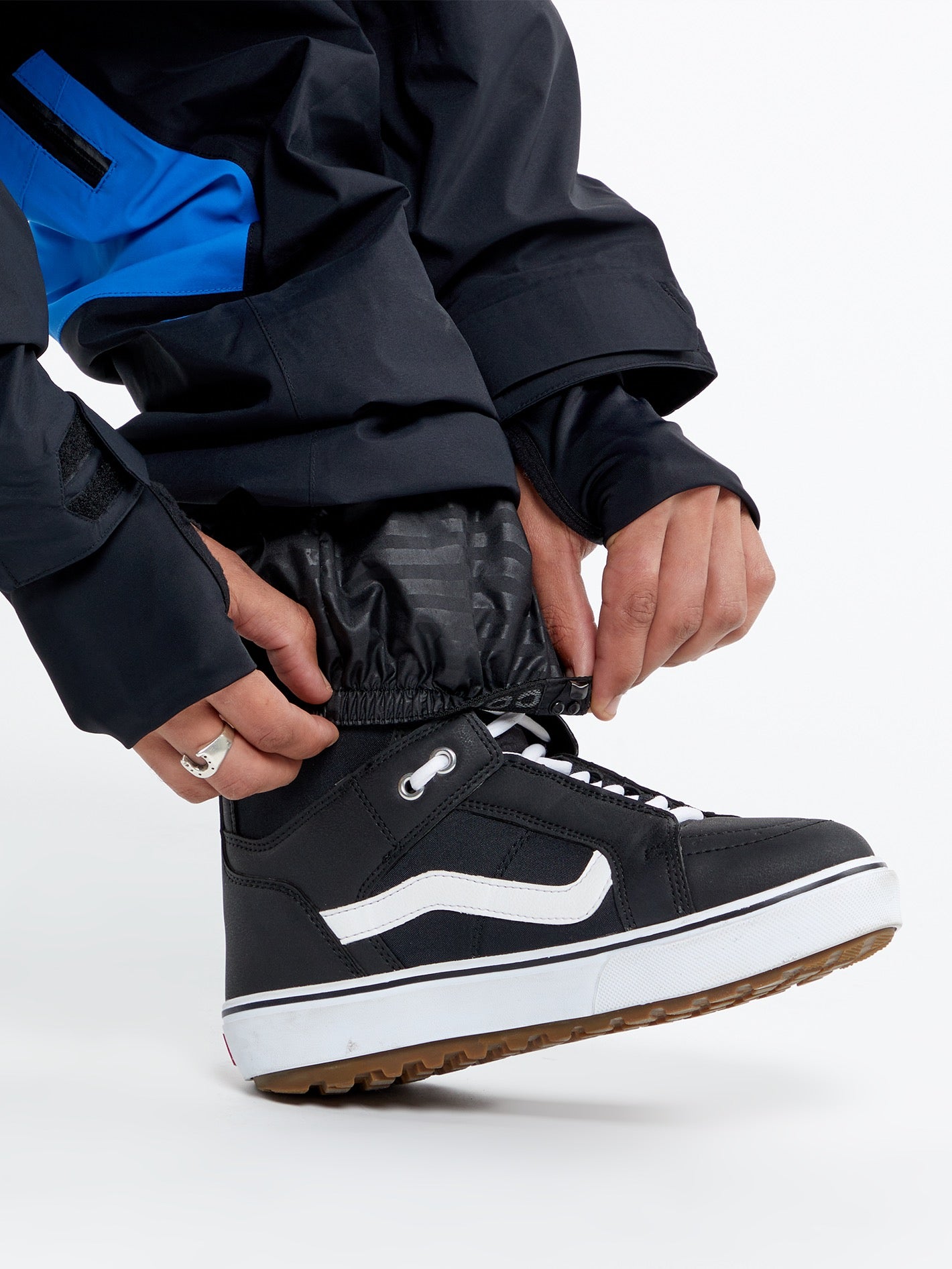 Jamie Lynn Gore-Tex Jumpsuit - ELECTRIC BLUE - Men - Volcom EU – Volcom ...