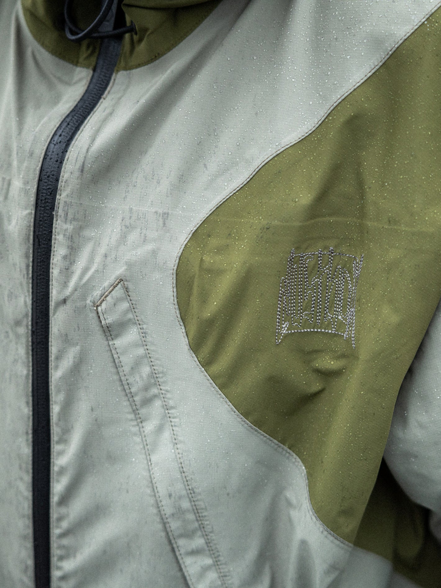 Dustlake Gore-Tex Jacket - LIGHT MILITARY - Unisex - Volcom EU – Volcom ...